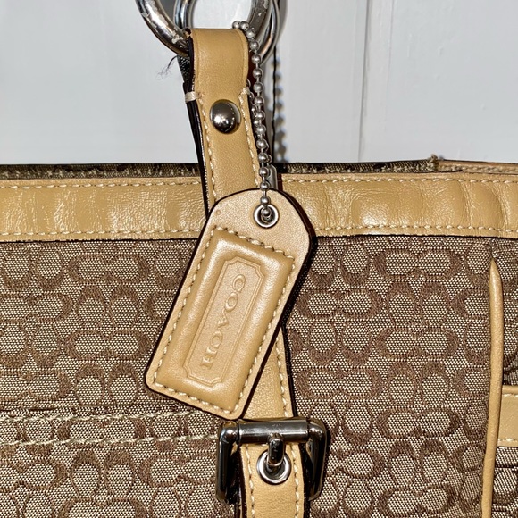 Coach | Bags | Authentic Coach Signature Jacquard Tote Bag Serial No ...